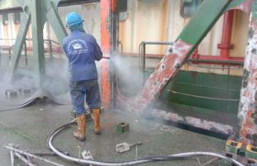 Hydro blasting - AL MUQIM Marine Services L.L.C